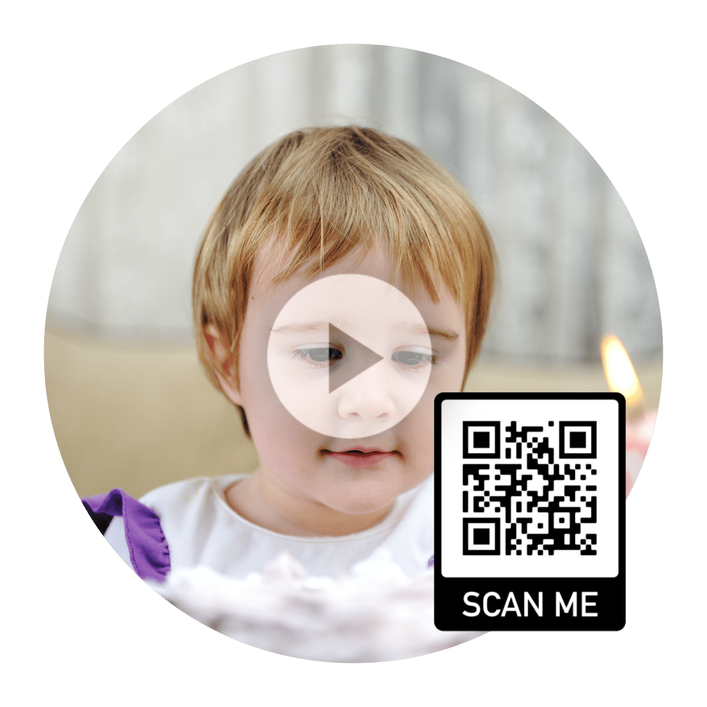 Memory book for parents with unique, automated printing - Juno.